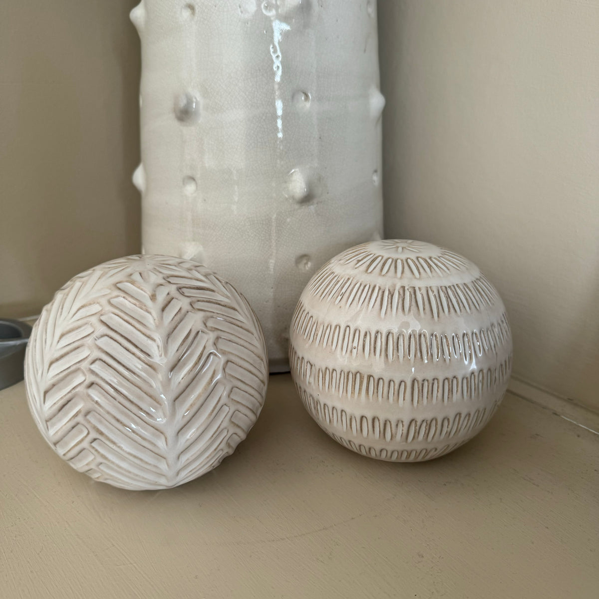 Decorative Ceramic Ball - Vertical stripes – The Life Store Brigg
